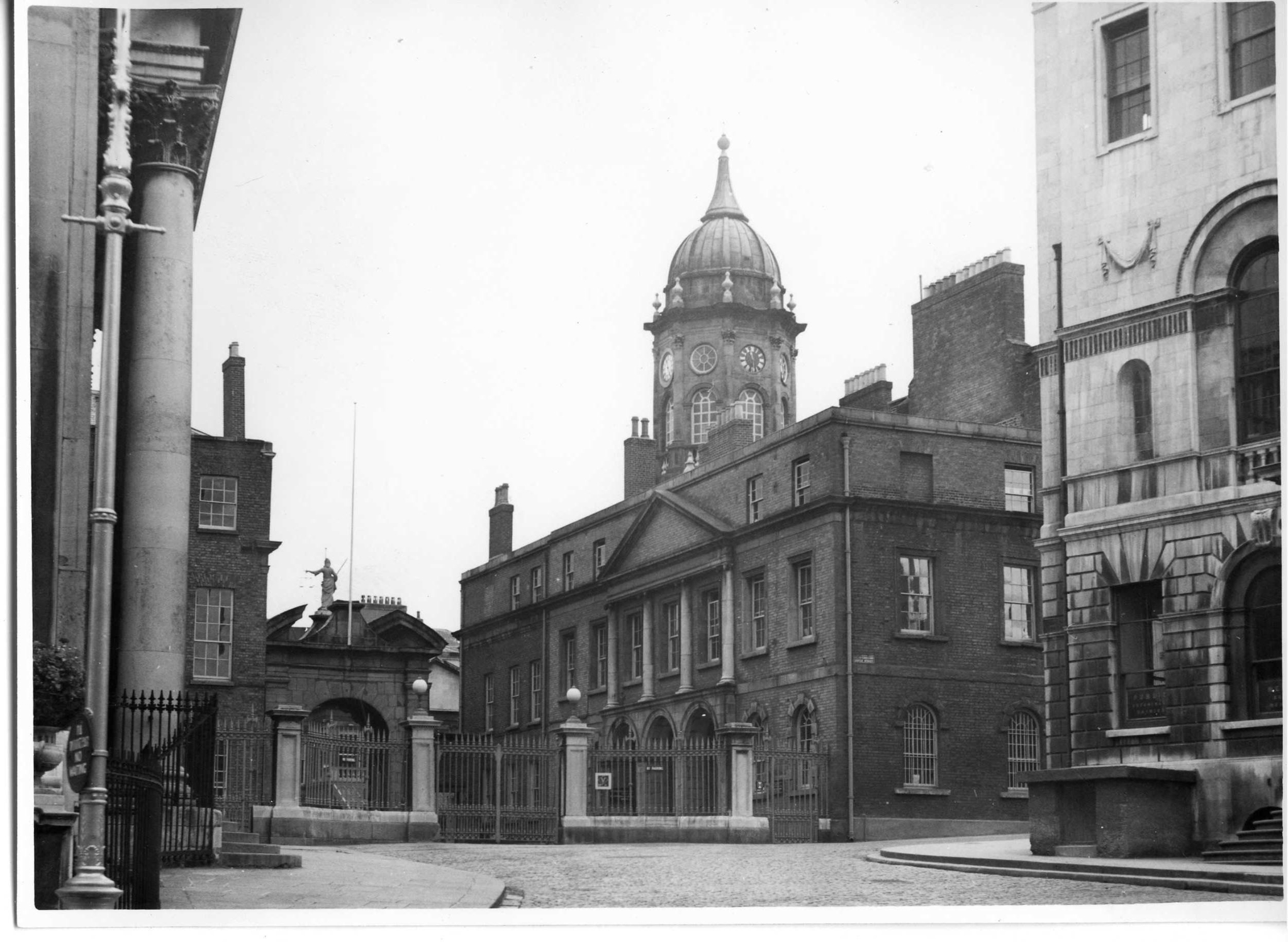 1916 In and around Dublin Castle: People and Places that made History ...